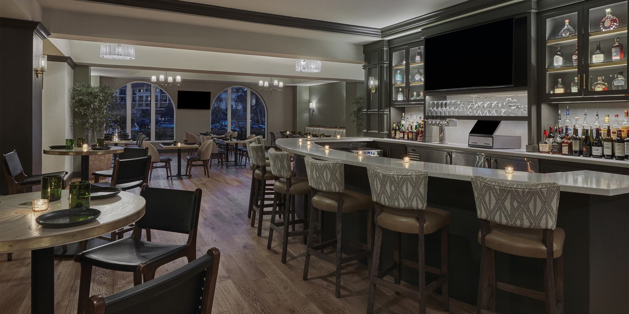 Commons Bar | The Meritage Resort and Spa | Napa, CA